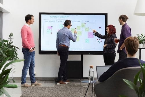 InGlass Interactive Touch Display Technology | FlatFrog